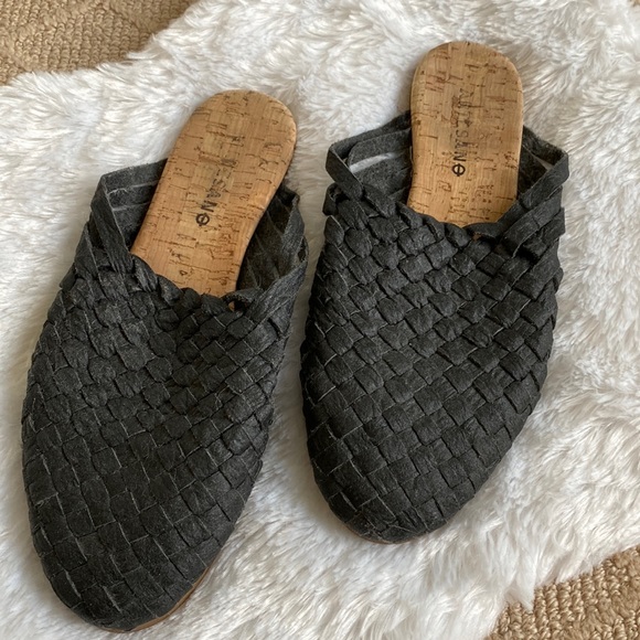 Artesano | Shoes | Artesano Woven Raffia Slides | Poshmark